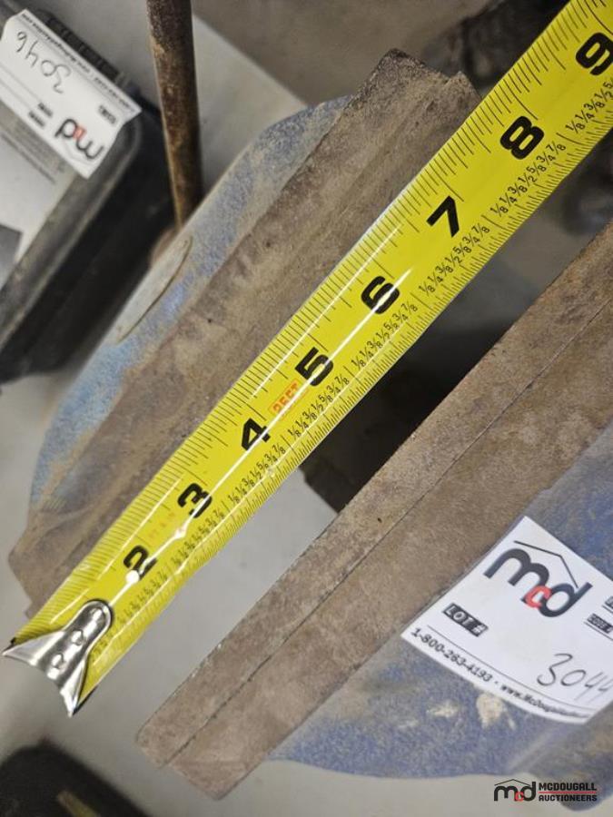 Irwin Record No. 8 Bench Vise