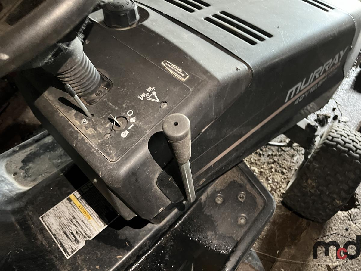 Murray Riding Mower (40'')
