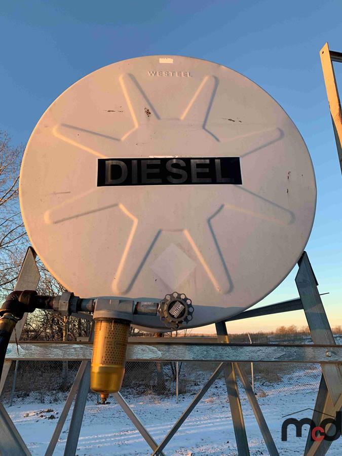 Westeel Diesel Bulk Fuel Tank (Hose/ Nozzle) & Stand