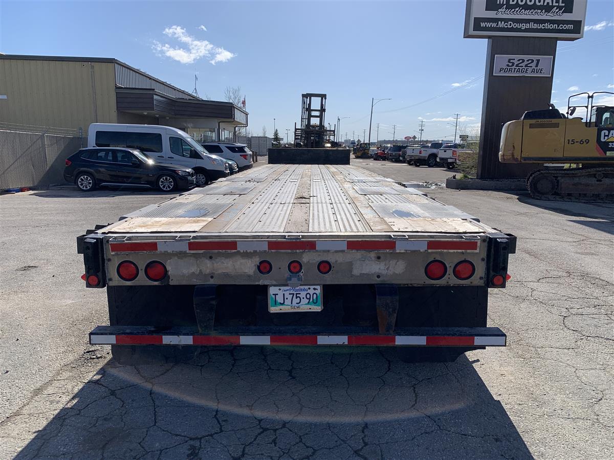 2000 Manac Step Deck T/A Semi Trailer