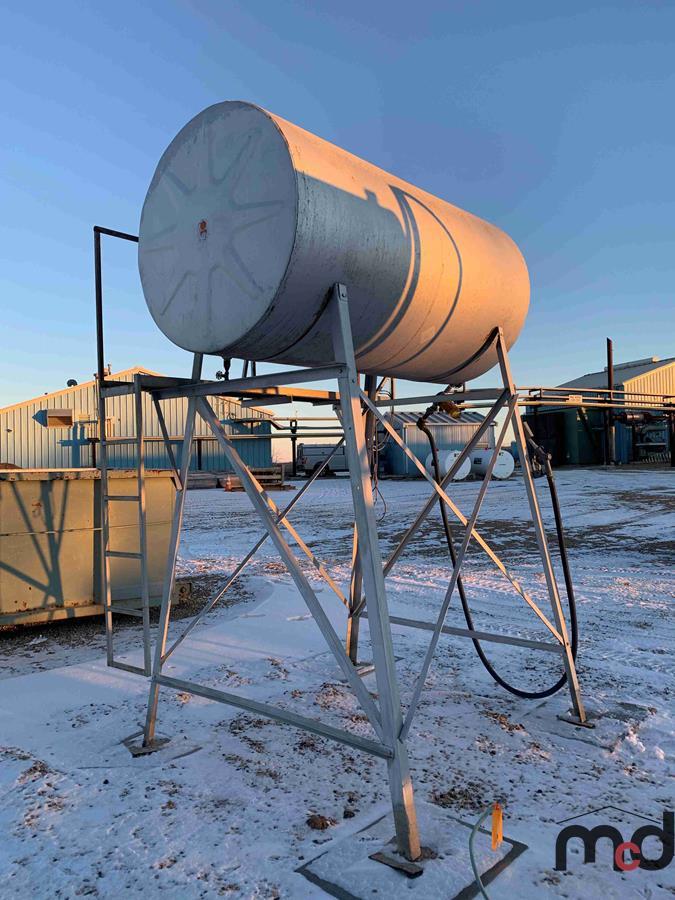 Westeel Gasoline Bulk Fuel Tank (Hose/ Nozzle) & Stand