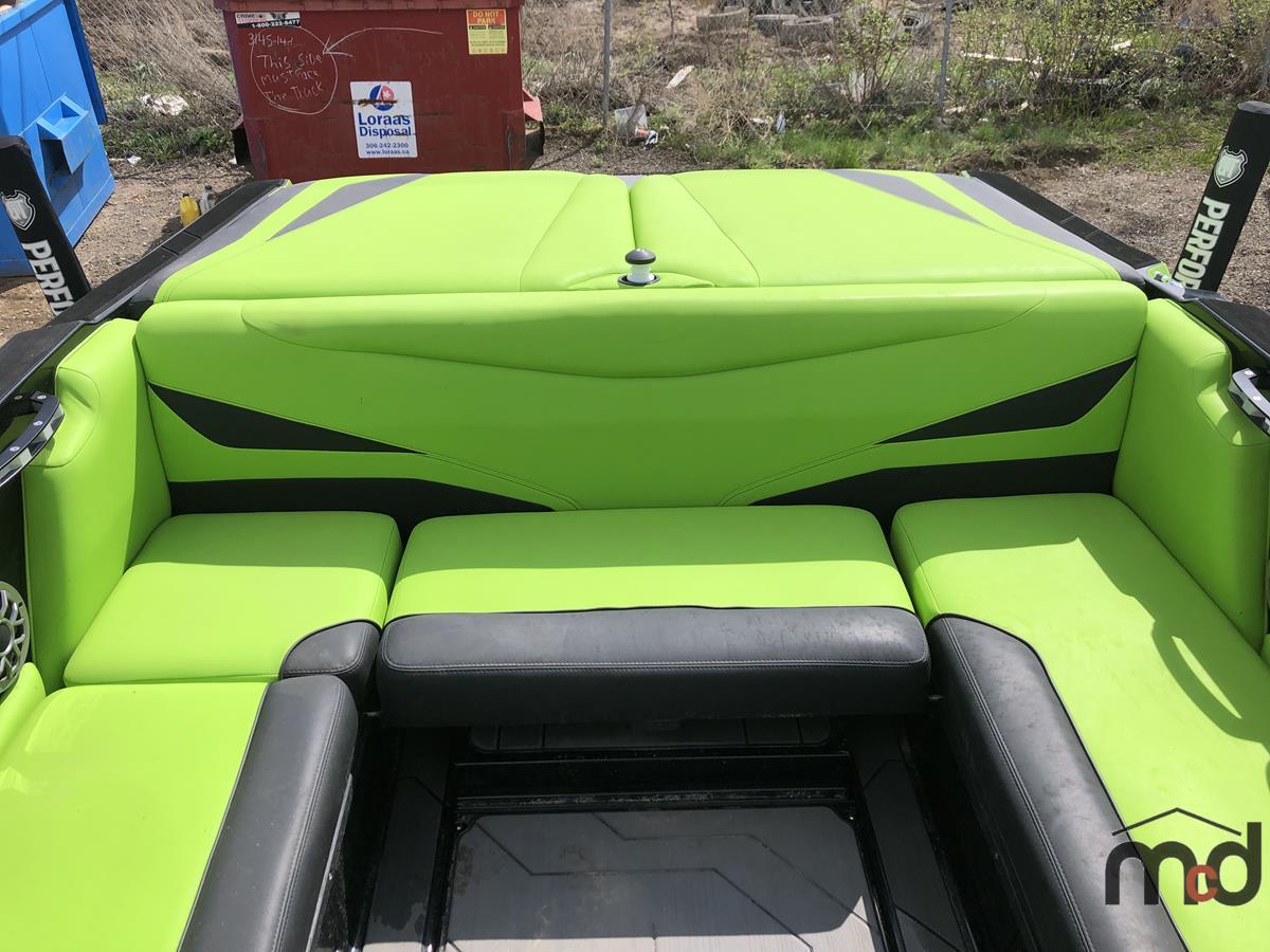 2019 Axis Boat w/ Malibu T22 Trailer