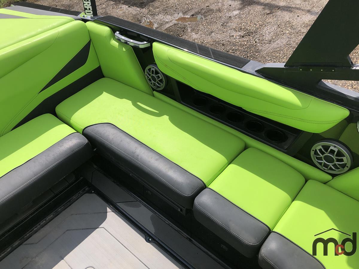 2019 Axis Boat w/ Malibu T22 Trailer