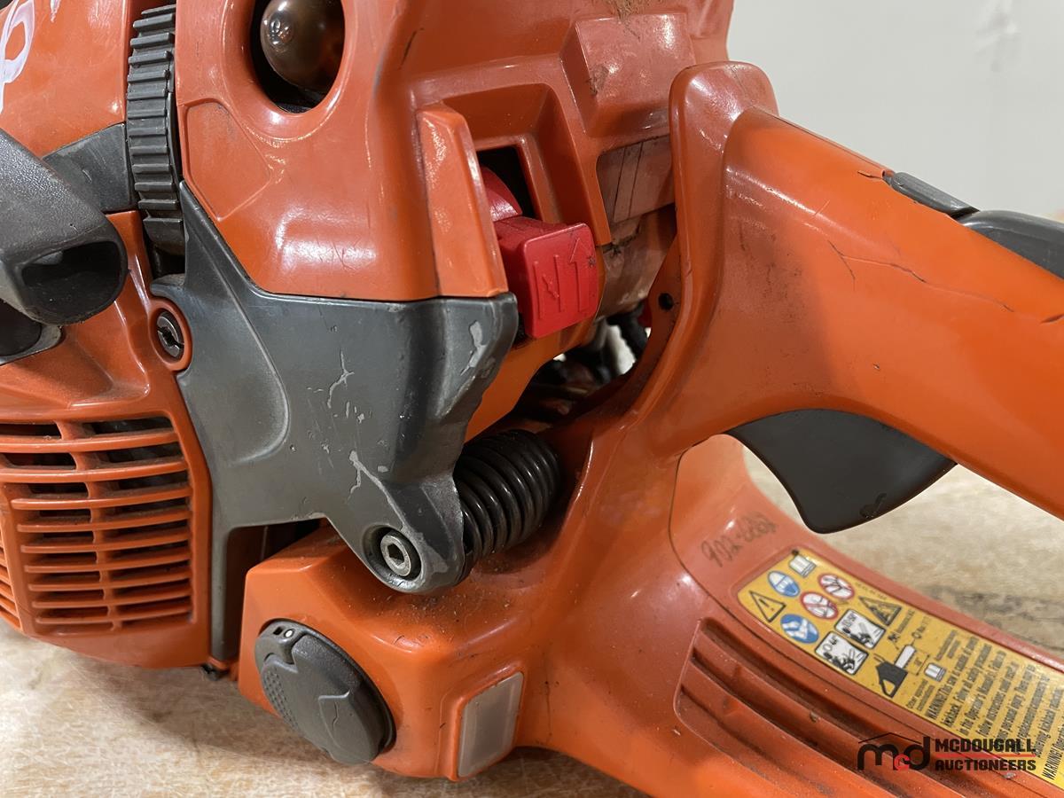 2012 Husqvarna 562 XP Chainsaw (Asset #6765)