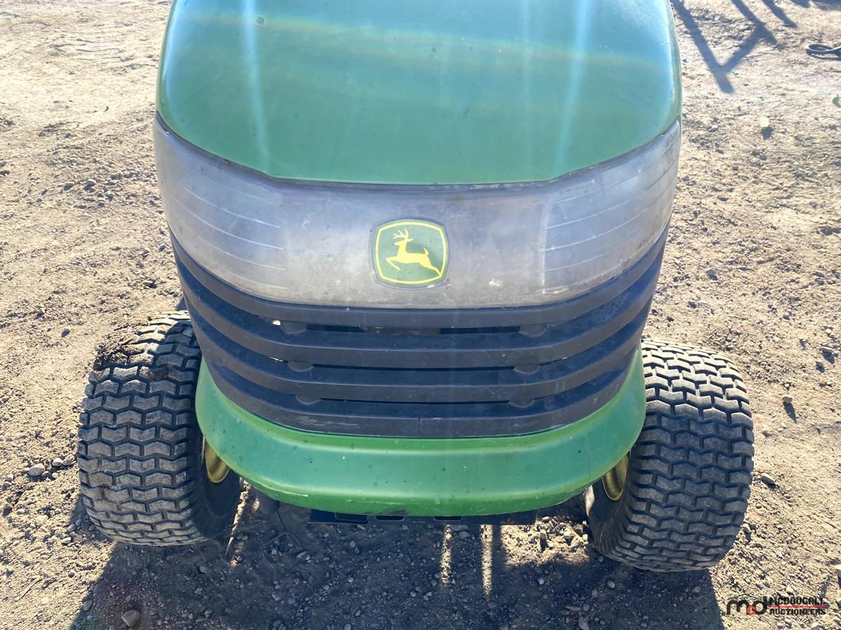 John Deere L110B Lawn Tractor (Non-Runner)