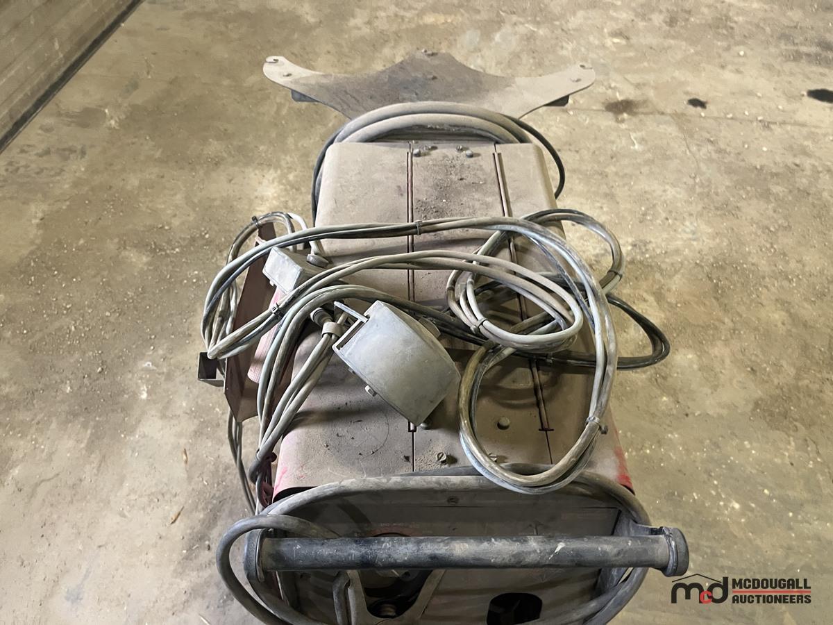 Lincoln 215XT Power Mig Welder
