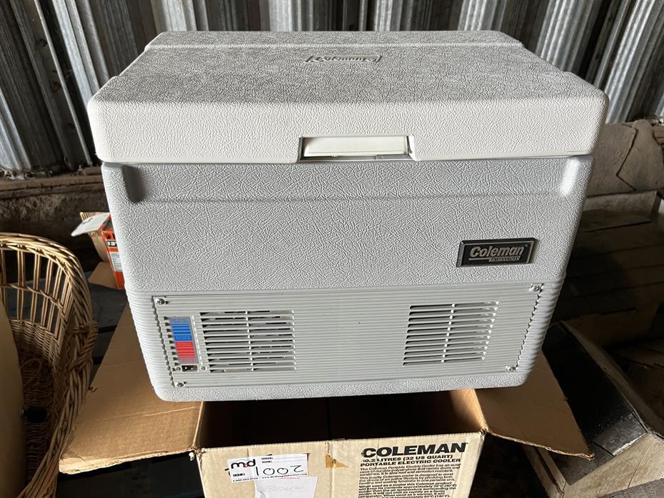 Unused Coleman 30.2L Electric Cooler