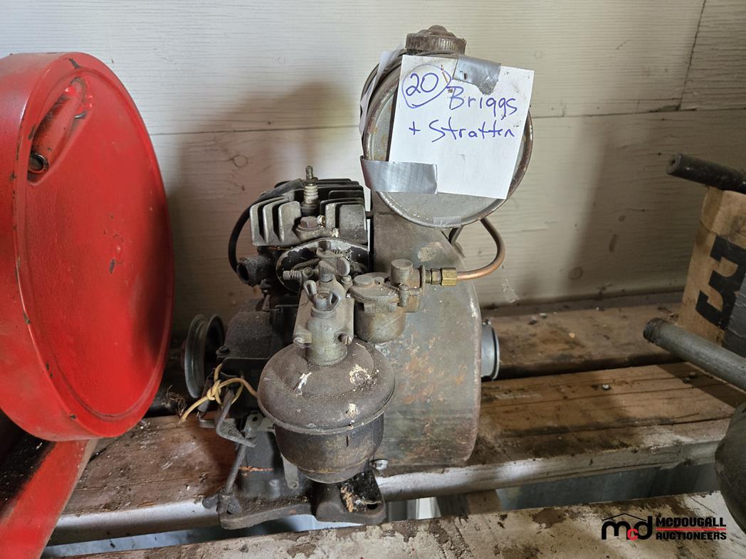 Antique Briggs & Stratton Stationary Engine