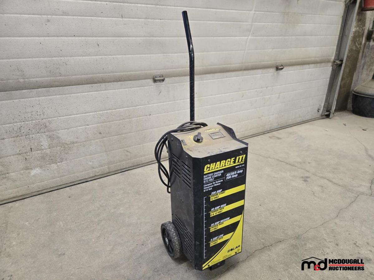 Solar 4735 Charge It Battery Charger/Engine Starter