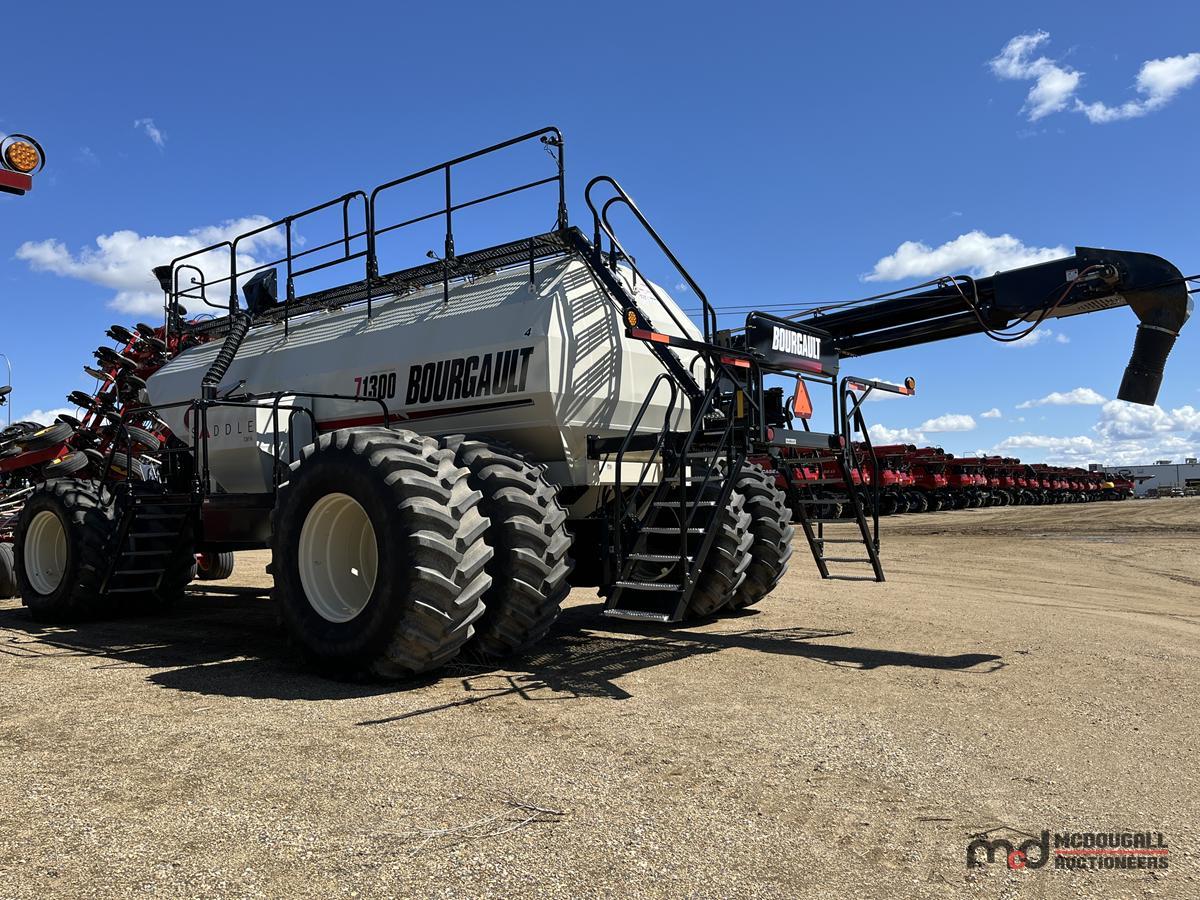2017 Bourgault 71300 Air Cart