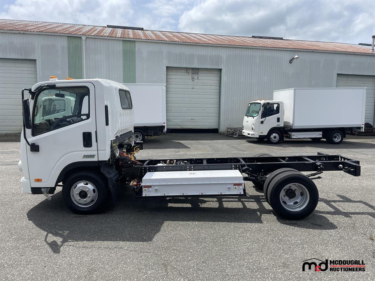 2024 VMC 1200 Electric Class 3 S/A Cab & Chassis (Unused)