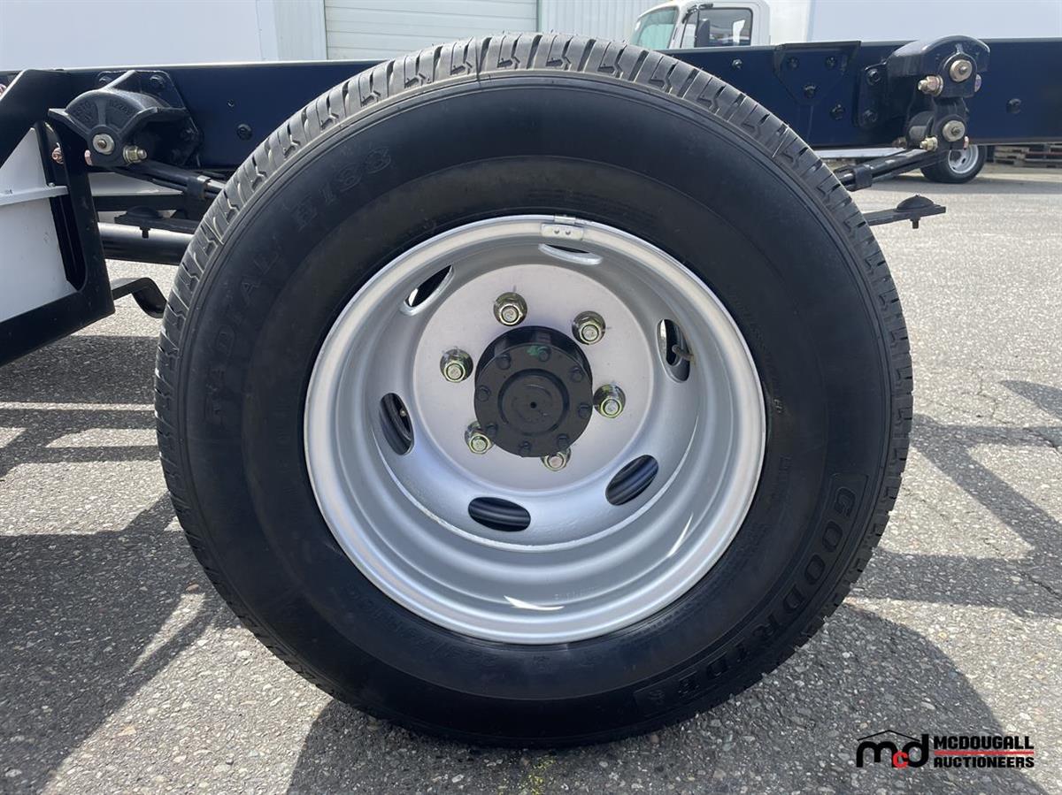 2024 VMC 1200 Electric Class 3 S/A Cab & Chassis (Unused)