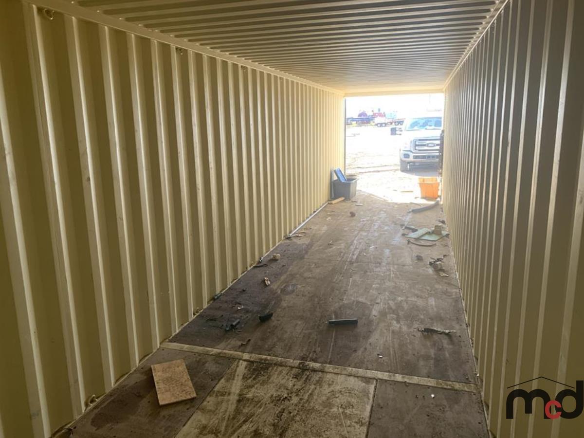 40' Shipping Container