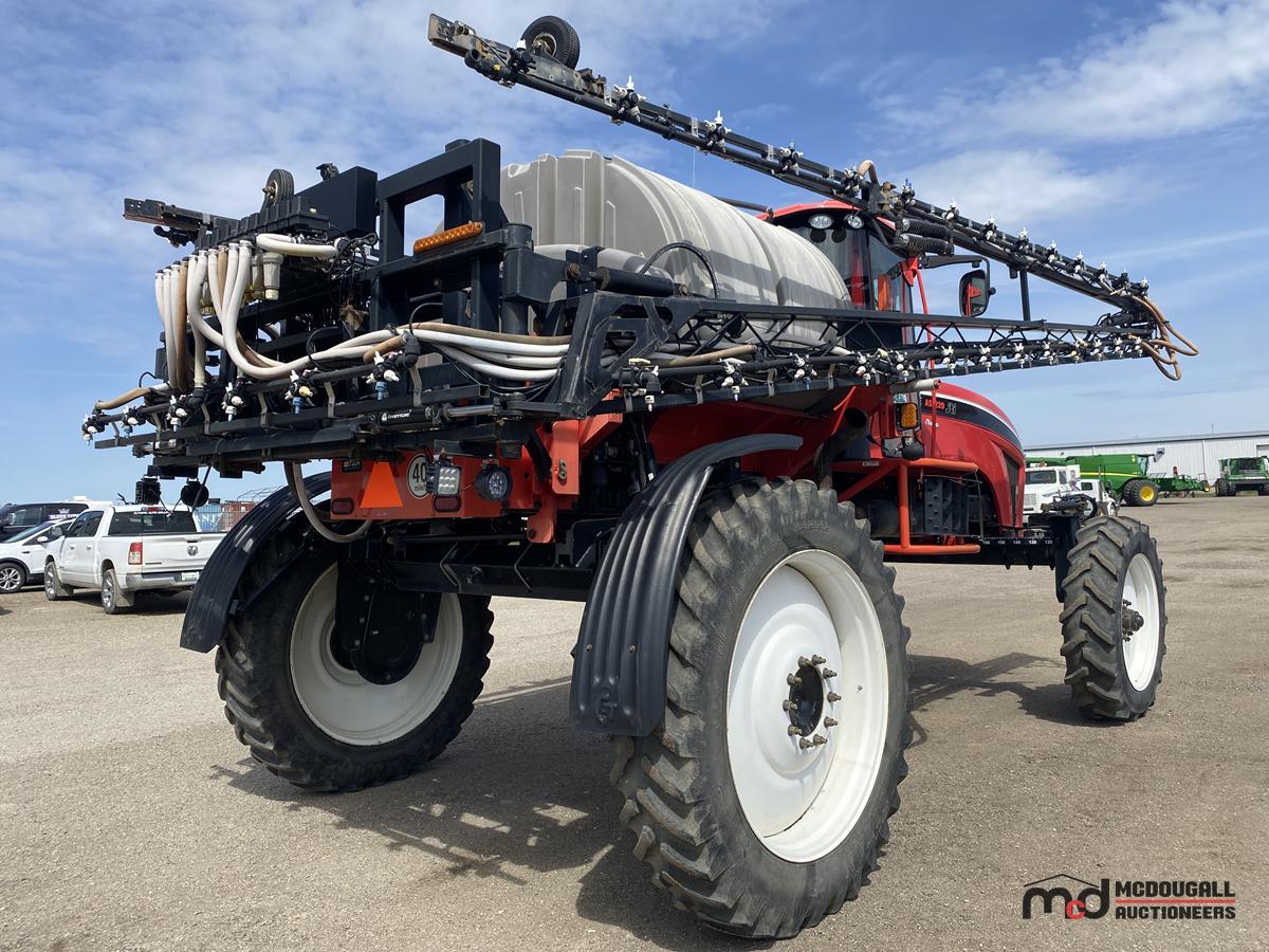 2012 Apache AS1220 Self Propelled Sprayer