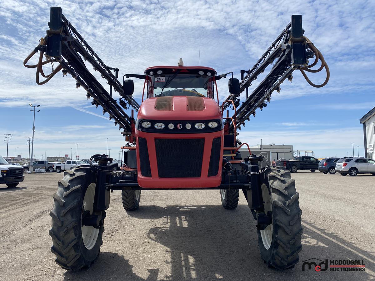2012 Apache AS1220 Self Propelled Sprayer