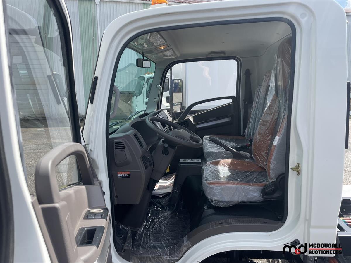 2024 VMC 1200 Electric Class 3 S/A Cab & Chassis (Unused)