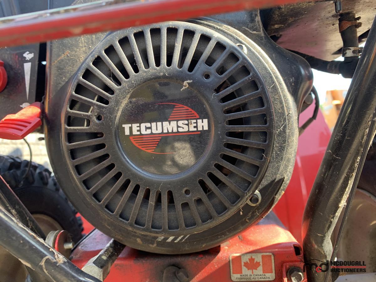 Yard Machines 10HP Snow Blower (28")
