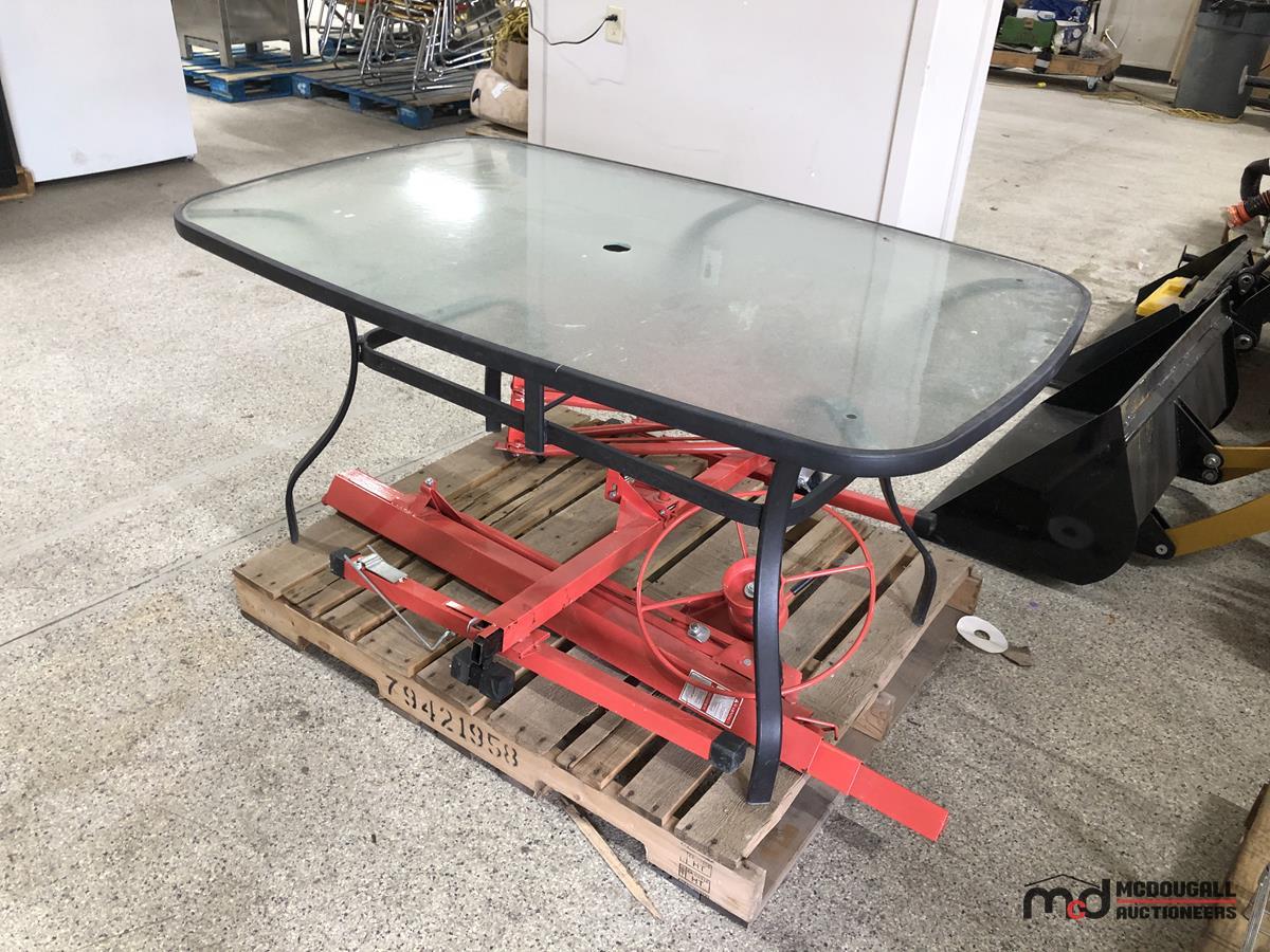 Drywall Lifts and Patio Table