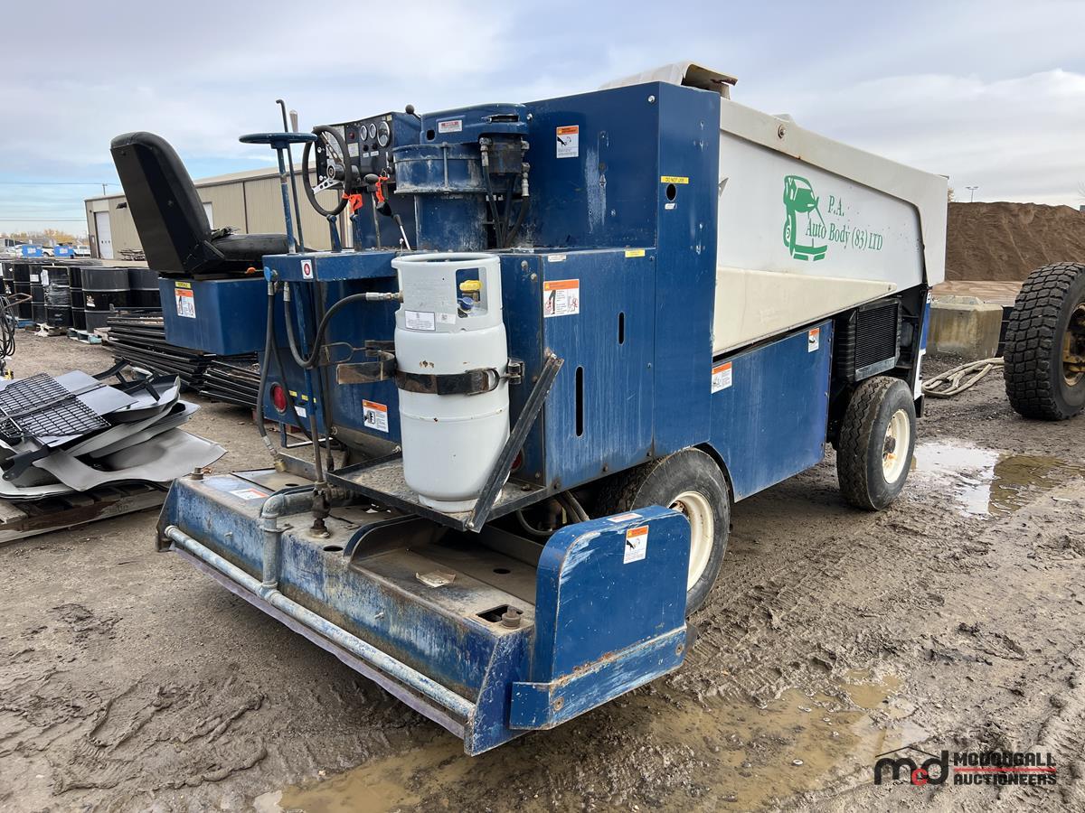 Zamboni 520 Ice Resurfacer (Non-Runner)