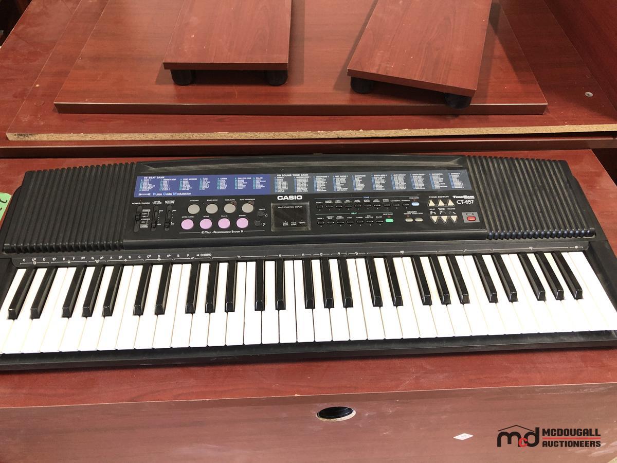 Casio Electric Keyboard