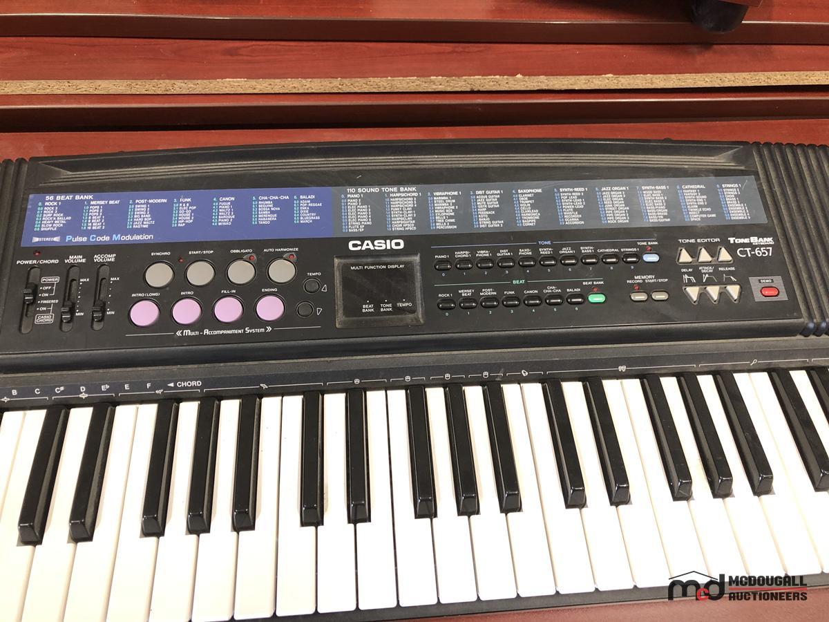 Casio Electric Keyboard