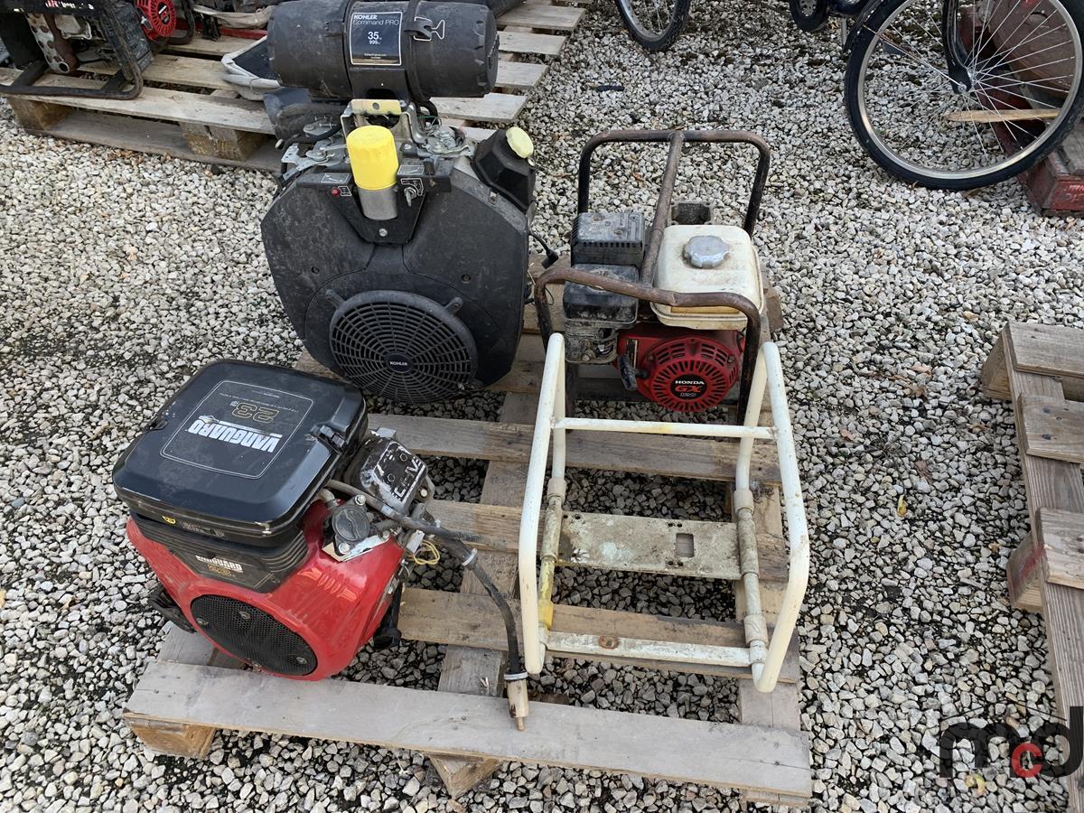(2) Motors, Pump & Pump Cage For Parts