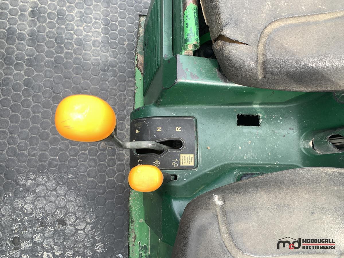 John Deere Gator