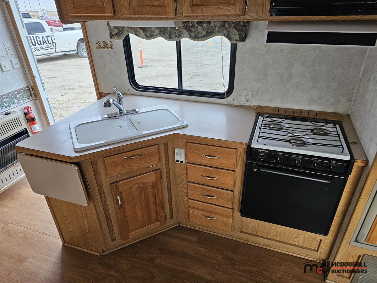 2000 Keystone Montana 34' 3255RL 5th Wheel T/A Travel Trailer