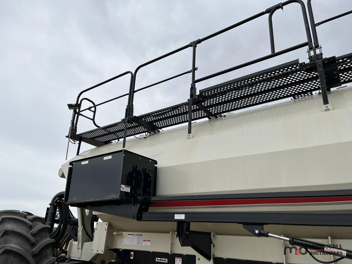 2017 Bourgault 7950 Air Cart