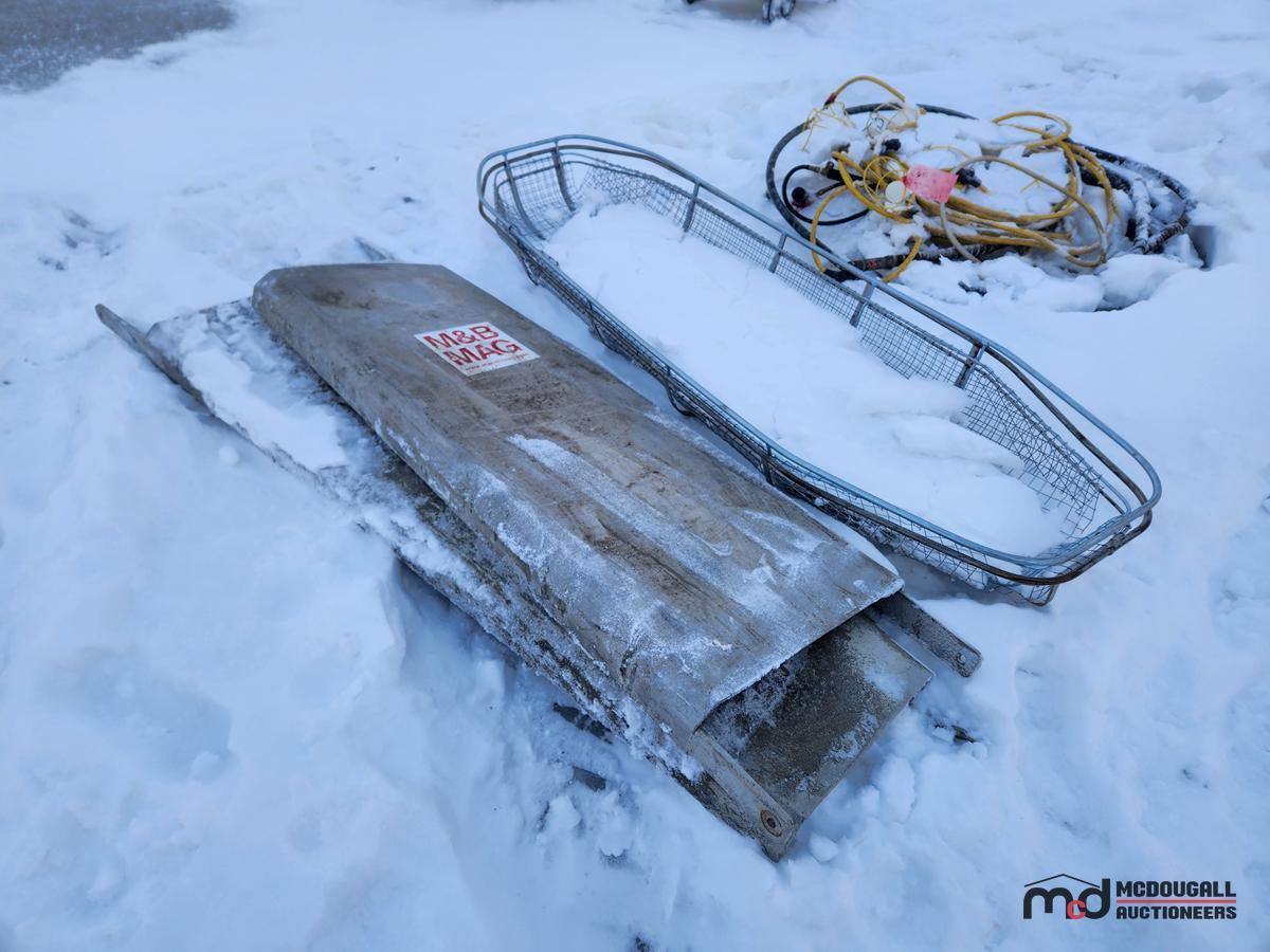 Metal Trays and Side Discharge Chute
