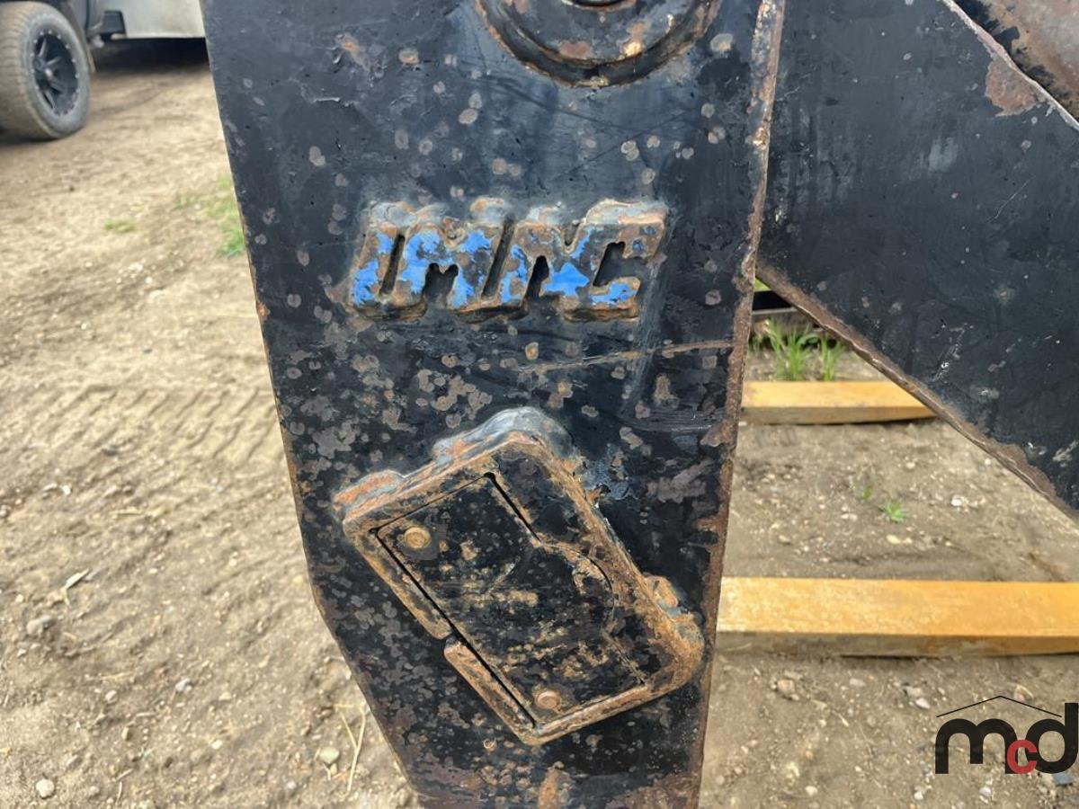 CWS Grapple Forks Attachment (To Fit Volvo L70)