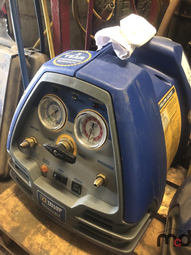 Yellow Jacket RecoverXL and RecoverXLT Oil-Less Universal Refrigerant ...