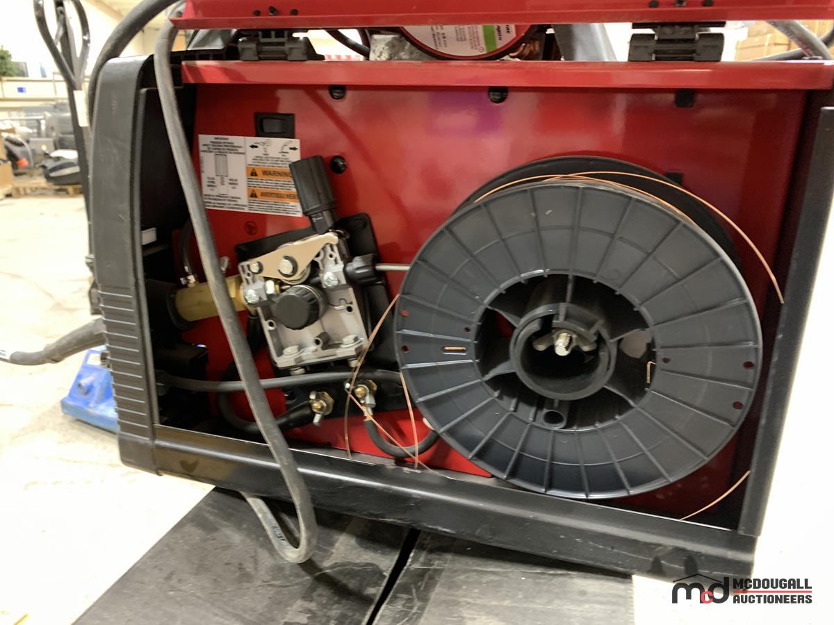 Lincoln Electric Mig-Pak 140 Welder