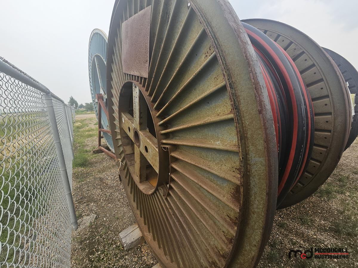 Large Reel of CABLE 25KV 500KCMIL COPPER COMPACT REDUCED 3/C SEE ...