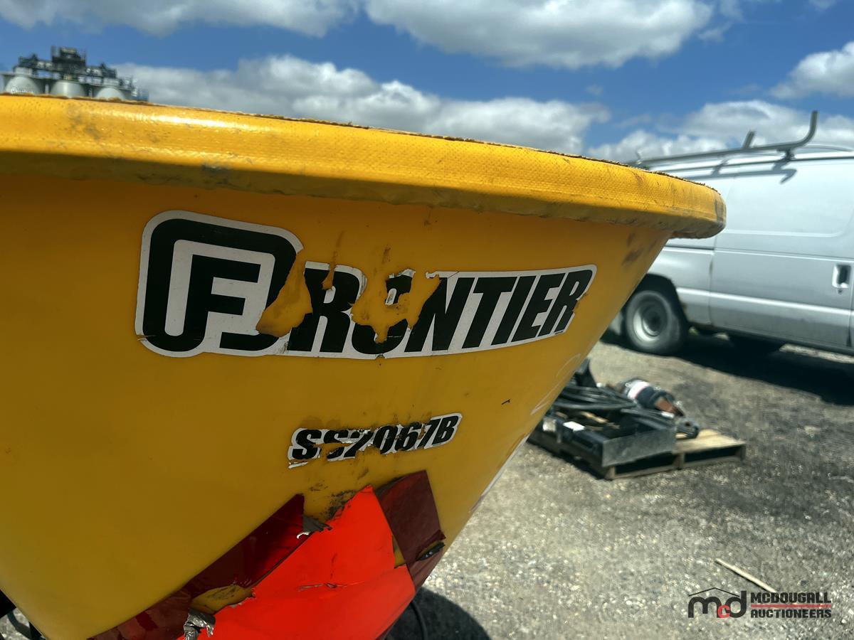 2015 Frontier SS2067B Fertilizer Spreader