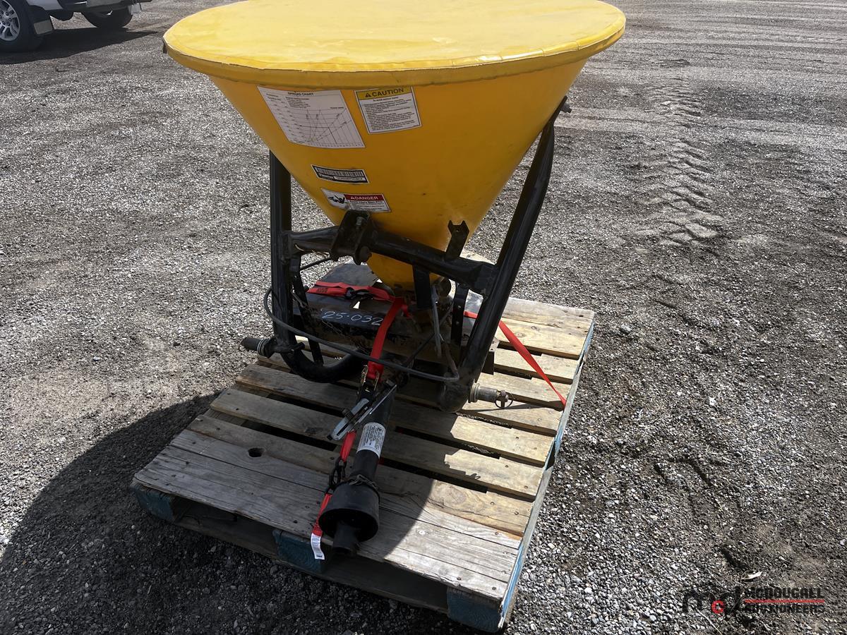 2015 Frontier SS2067B Fertilizer Spreader