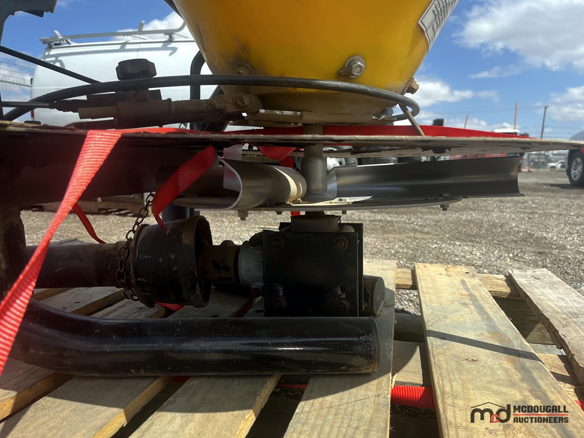 2015 Frontier SS2067B Fertilizer Spreader