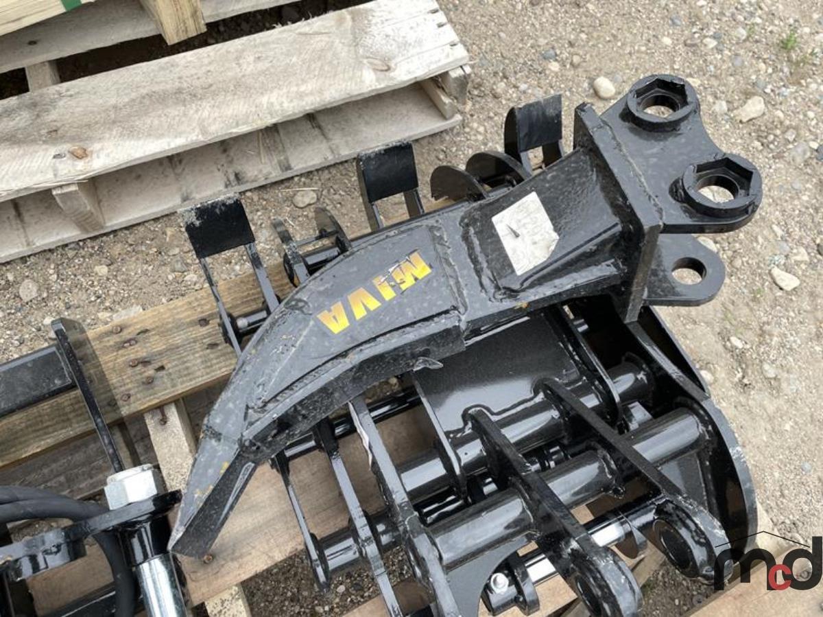 Excavator Thumb, Grapple, Rake & Ripper Attachments