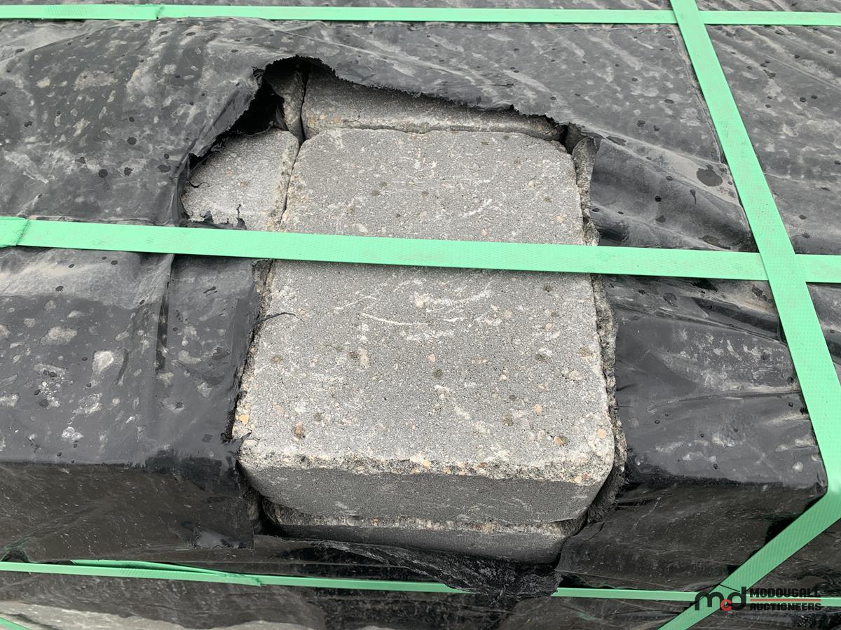 Keystone Products Roman Pavers 8" x 6" x 2 3/8" Slate Coloured Patio ...