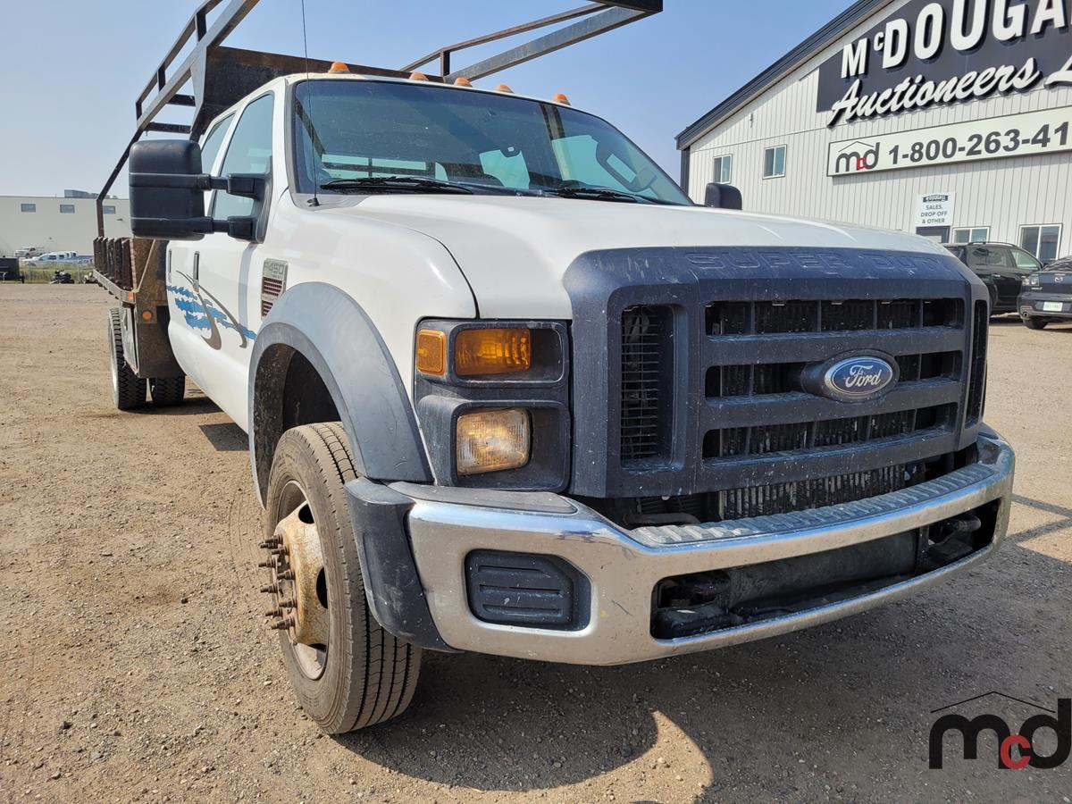2008 Ford F450 Super Duty Flatbed Truck