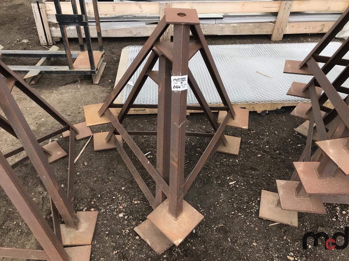 (2) Jack Stands (1 w/ Threaded Rod)