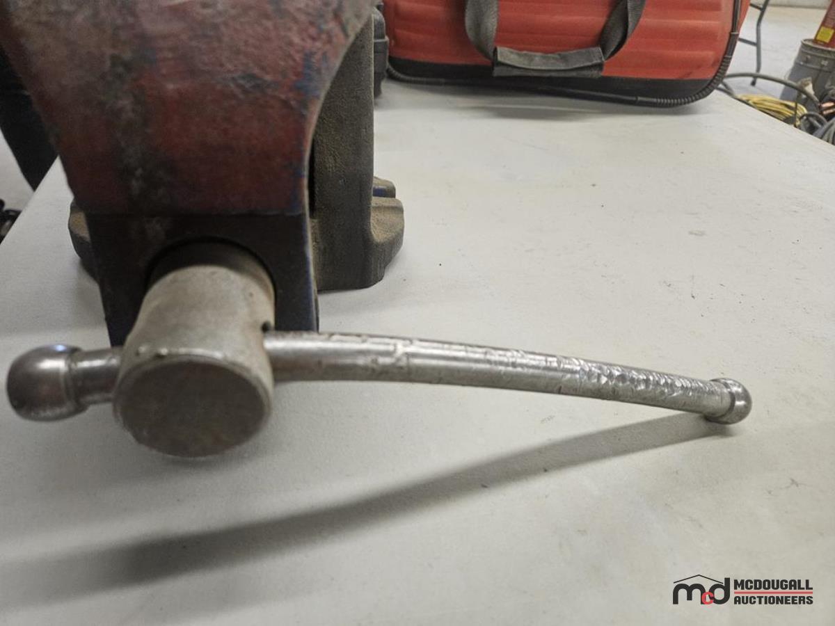 Irwin Record No. 6 Bench Vise