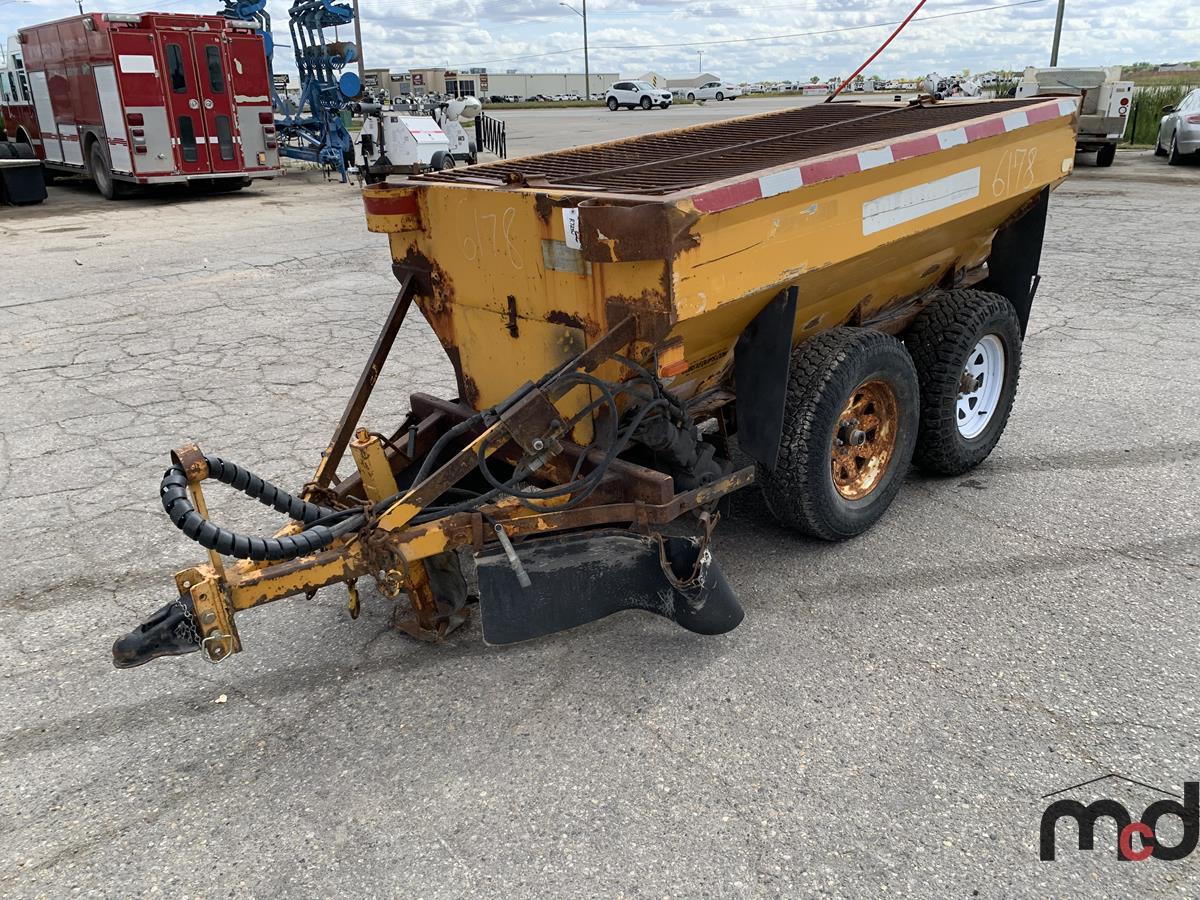 2004 Colpron Inc. 2250 Pull Behind Spreader