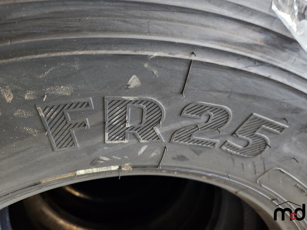 (8) Pirelli FR25 Tires (11R22.5)