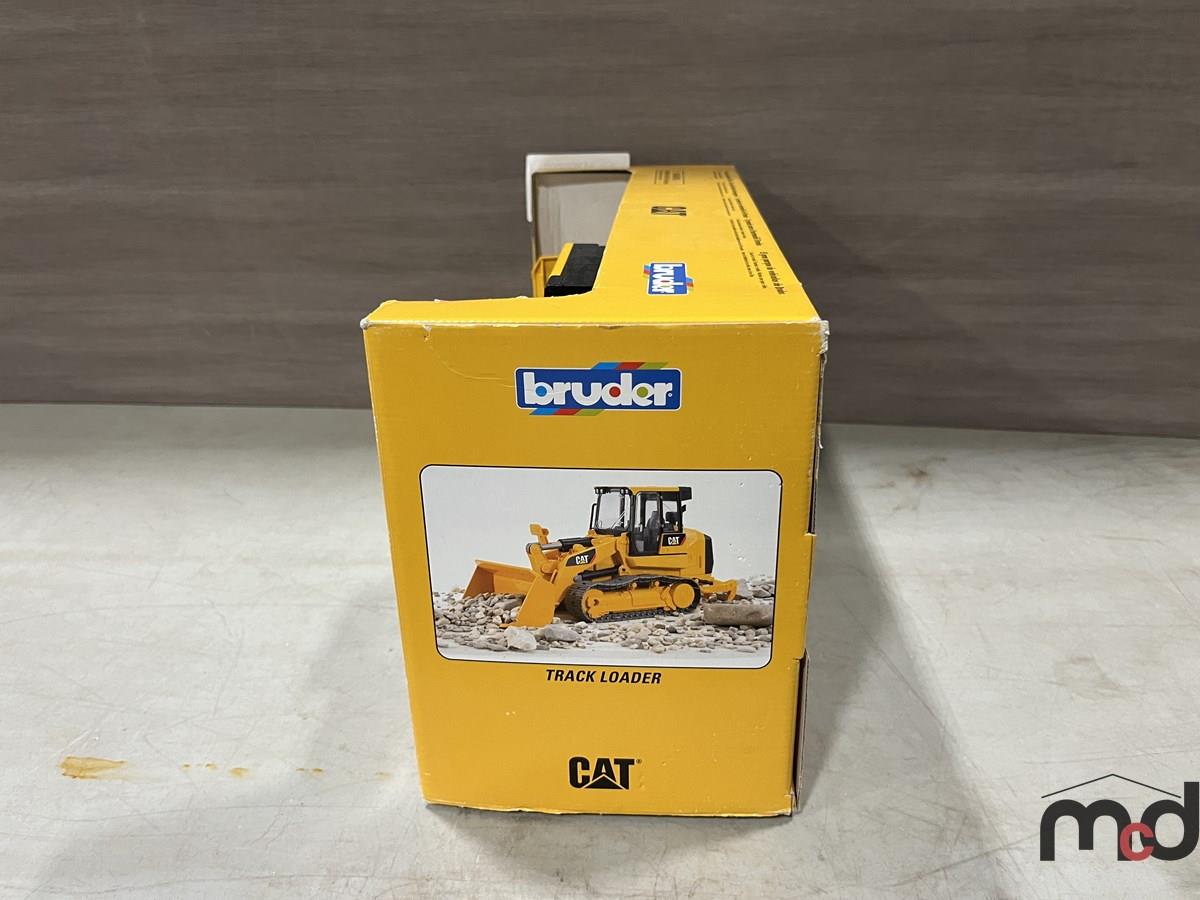 CAT 1/16 Bruder Track Loader Toy