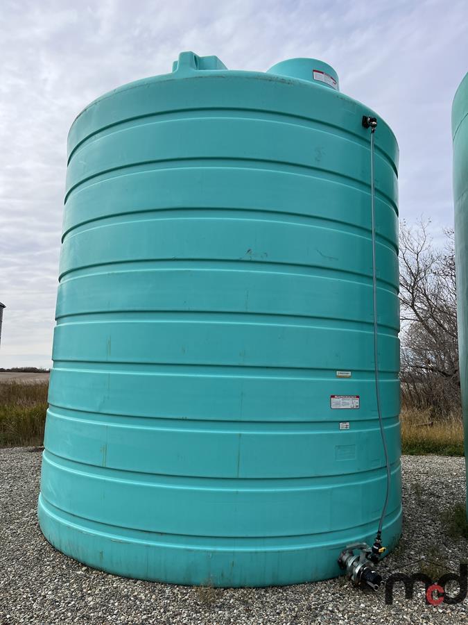 THV 10,000-Gallon Flat Bottom Poly Tank