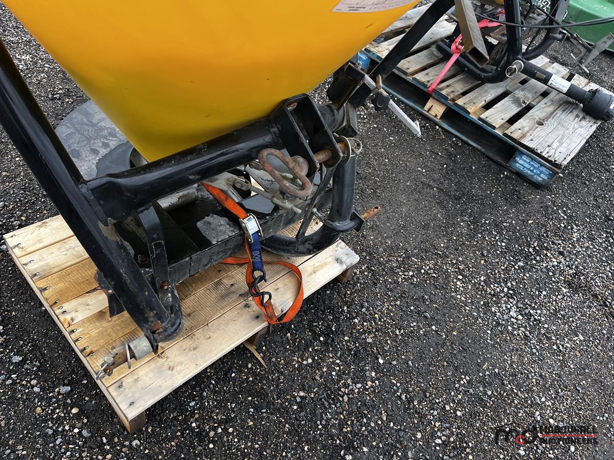 2015 Frontier SS2067B Fertilizer Spreader