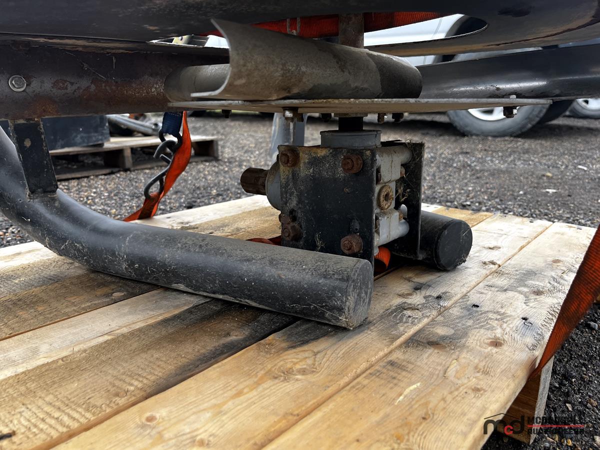 2015 Frontier SS2067B Fertilizer Spreader