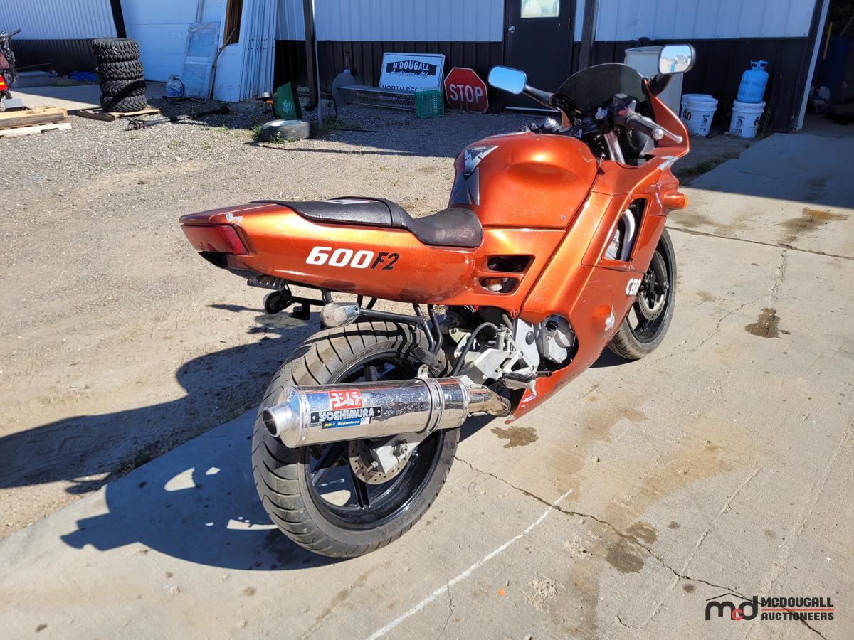 1992 Honda CBR 600F2 Motorcycle (Non Runner)