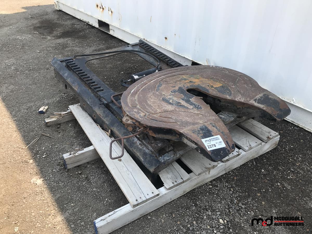 Holland Heavy Duty 5th Wheel Slider